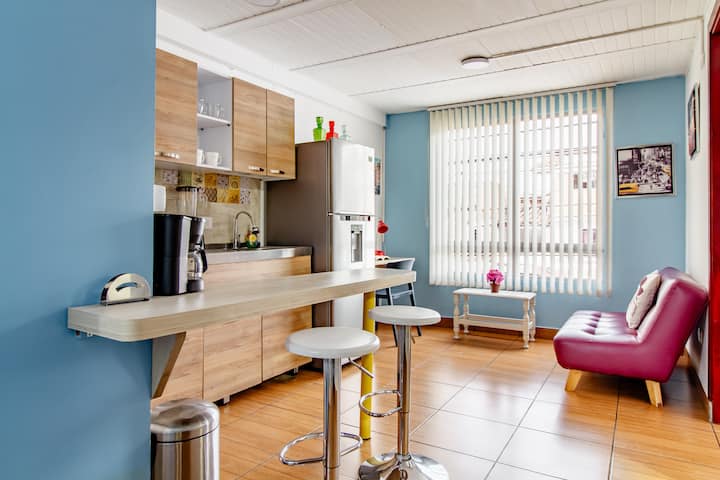 ¡Magnífico Apartamento Con Estudio! Cerca Medellin - Copacabana