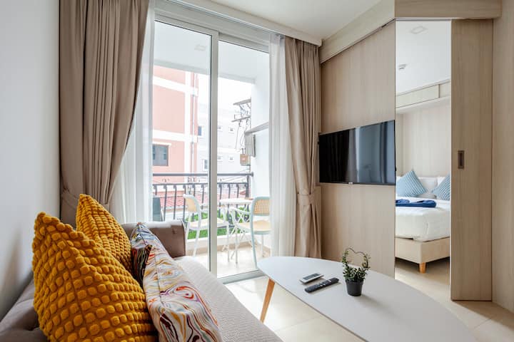 พัทยาใต้ ถนนบรรเทิงในค่ำคืน & Shopping - Pattaya