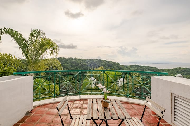 Malaya Rest House Ocean View And Near Beach - Maragondon