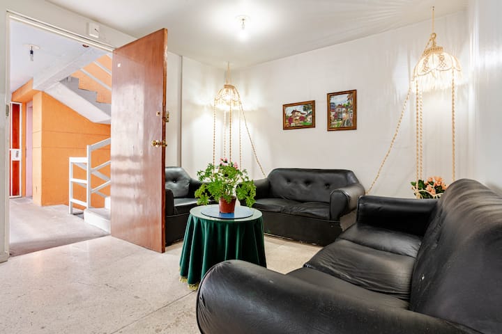 Depa. Para Estancias Largas, ¡Con Estacionamiento! - Morelos