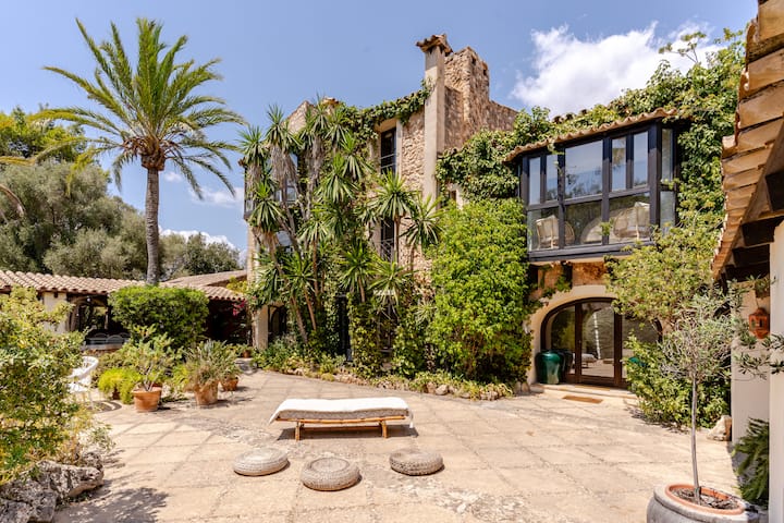 Featured In Vogue / Estate Nr Palma /Amazing Pool - Palma