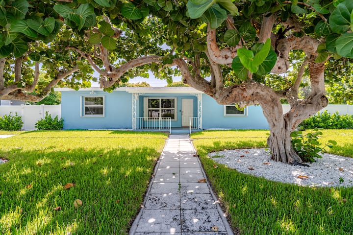 The Delray Retreat-near Downtown Delray-sleeps 10 - Delray Beach, FL