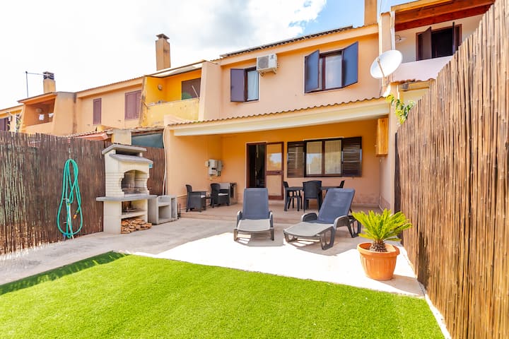 Villetta Indipendente Con Giardino Vicino Al Mare - Cerdeña