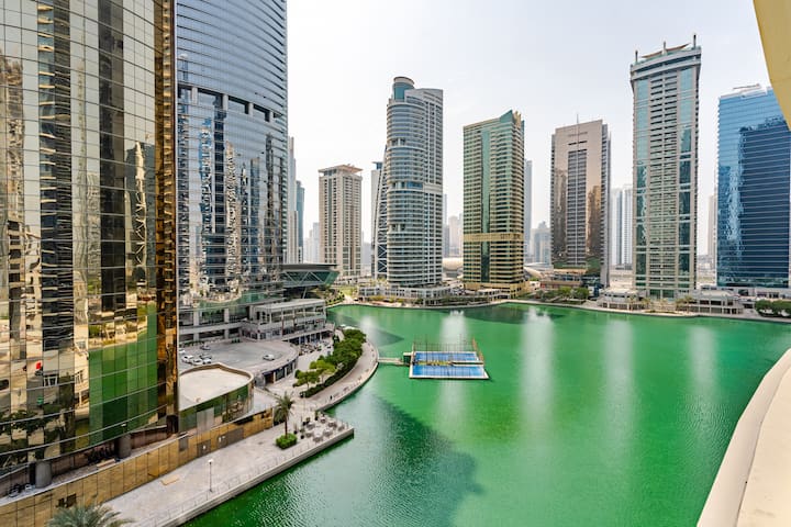 Lake View Cozy Stylish Jlt Apartment -