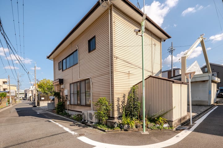 63㎡一軒家、駅徒歩6分、名古屋駅16分、最大9名、名古屋城近く - Nagoya