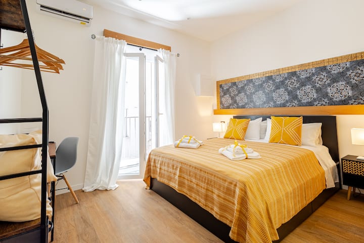 2 Bathroom Ballaro Palermo Apt - Palermo
