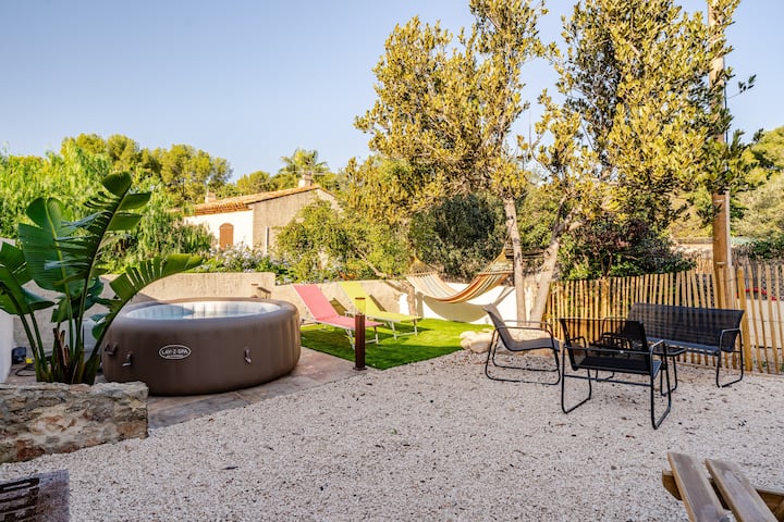 Studio Qu'importe, Jardin, Jacuzzi, Massage - Bandol