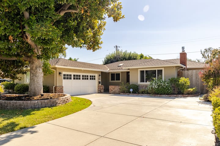 Familyhome3br2b,1sofabed,ac,wifi,laundry,backyard - San Jose, CA