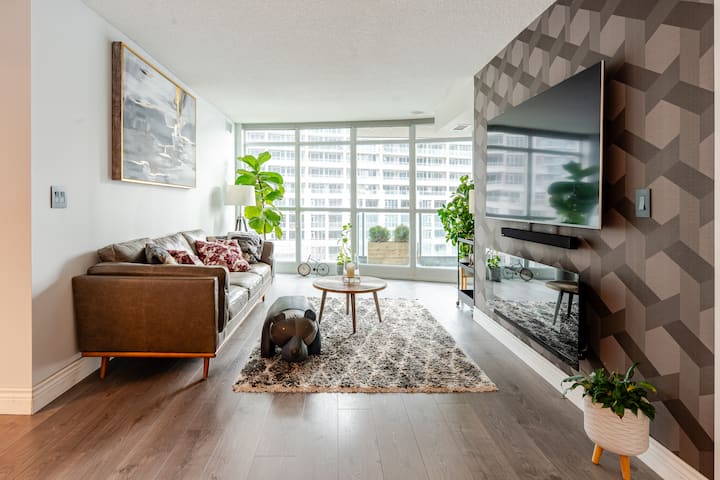 Luxurious Downtown Retreat - Toronto