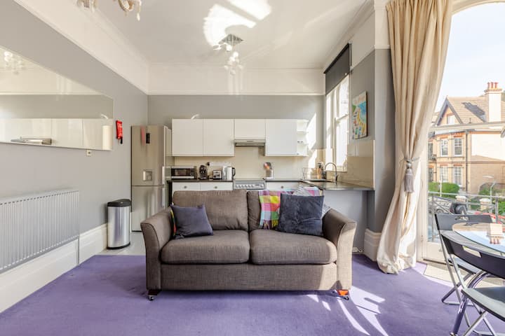 Stylish And Spacious Flat - ホヴ