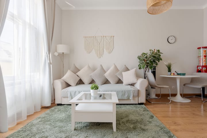 Condominium In Favoriten Near The City Center - Schwechat