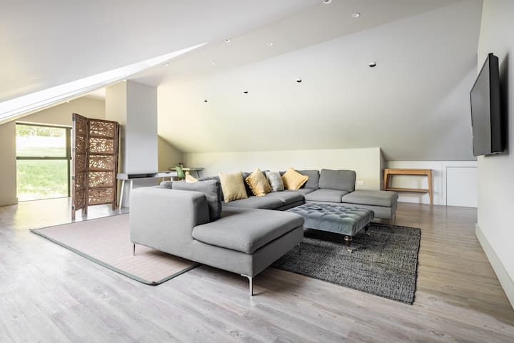 Two Bedroom 1st Floor Apartment - Saffron Walden