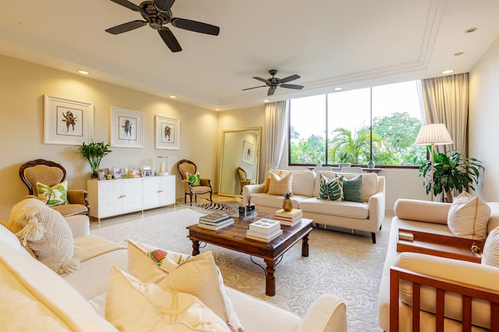 Green & Luxury 3 Bed Apartment - Singapore