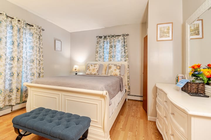 Fresh Air Room #1 - West Hartford, CT