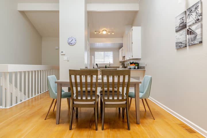 Work & Play 2 Blocks From The Beach! - Santa Cruz, CA