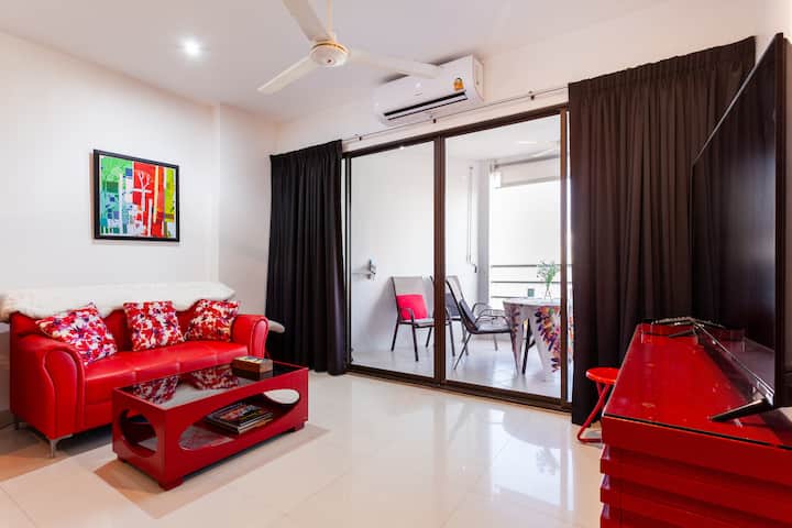 Très Bel Appartement Bord De Mer, Superbe Piscine. - Pattaya