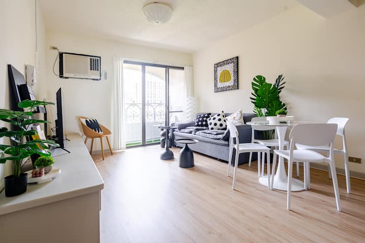 Last Chance 101 View/spacious/sleep 7/balcony - 스딩 구