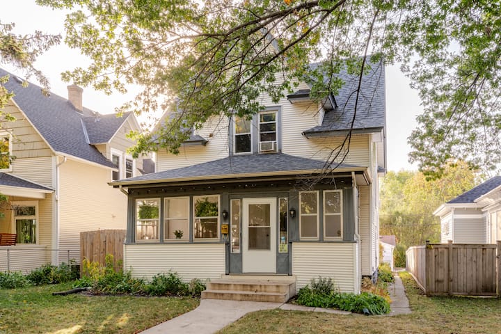 Entire Charming Kingfield House - Edina