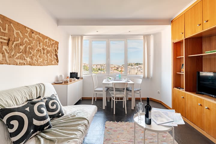 Cozy Apartment In Mãe De ÁGua | City View | Ac - Lissabon