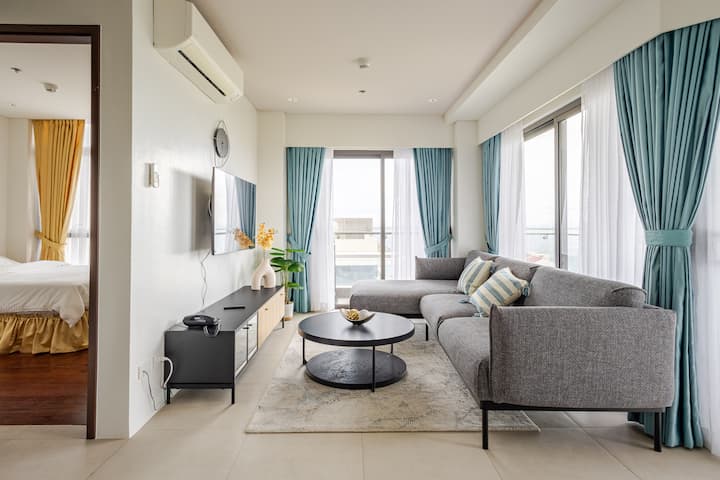 Cozy & Modern 2 Br Intambuli Seaside Resorts & Spa - Lapu-Lapu City