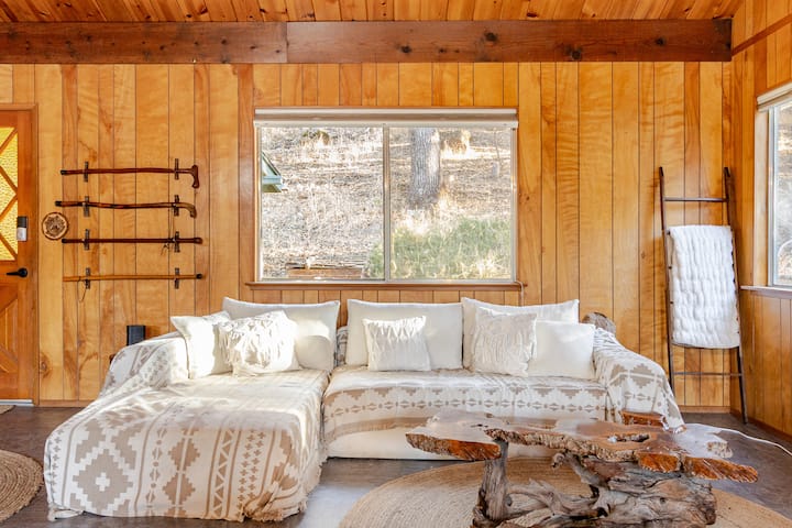 Cozy Cabin Near Yosemite - Wawona, CA