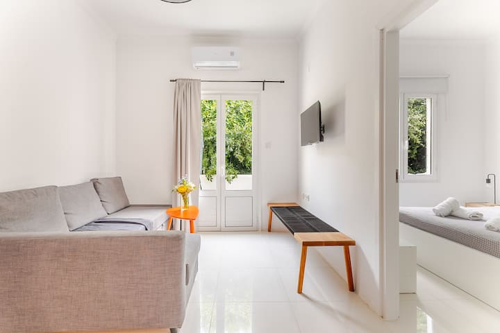 Orange Blossom Apartment - 파로스