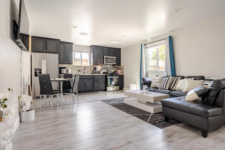 Top Location La Home – Sofi, Lax, Downtown Access - Watts - Los Angeles
