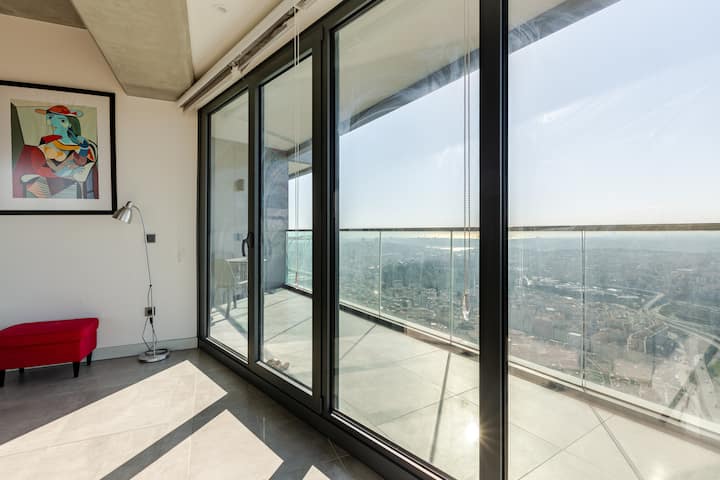 Luxury High-rise Haven With 360° Views - Şişli
