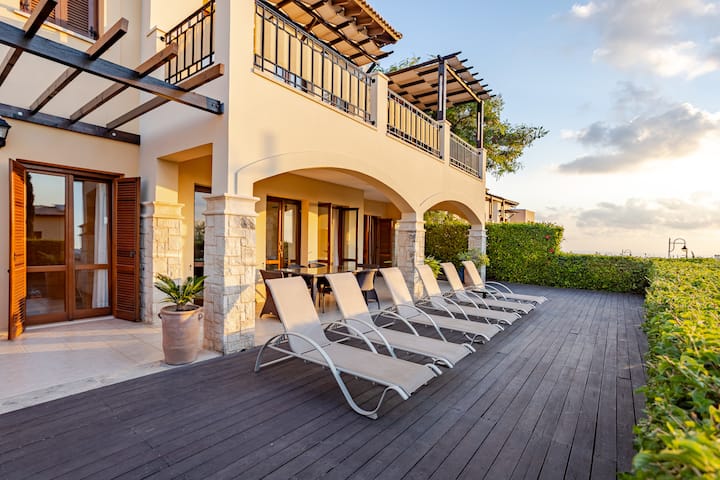 3 Bed Apartment On Ah With Stunning Sea Views - Cyprus
