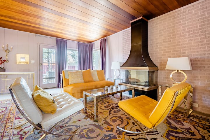 Downtown Sunny 2br Lower Suite In Home For 8+ - Colorado Springs, CO