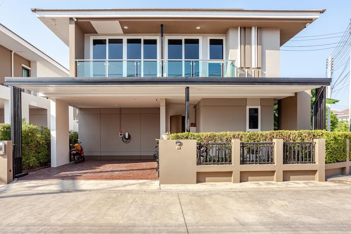 Green Energy Home - Thailand