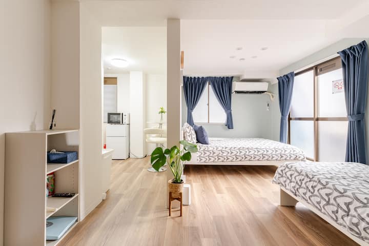 501　 日本橋駅徒歩３分！道頓堀徒歩２分！カップル、お友達同士に最適なお部屋です。立地に自信あり！ - Umeda