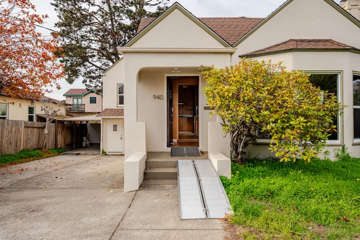 5-bedroom Central Ac House For Family & Work Group - El Cerrito, CA