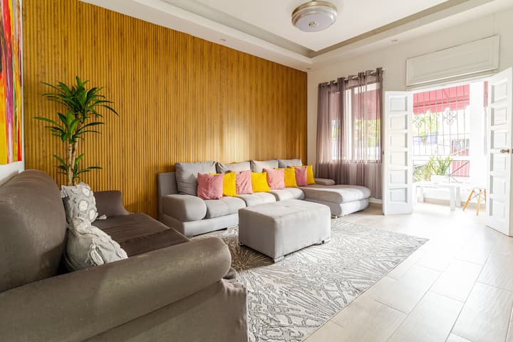 Sdq Colonial Zone  Wide Apt 2 Bed 2 Bathroom +Wifi - Santo Domingo