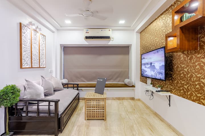 Premium 2 Bhk Condo Bandra W - Mumbai
