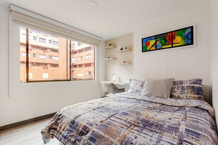 Habitación En Apartamento Dúplex - Ciudad Salitre. - Bogotá