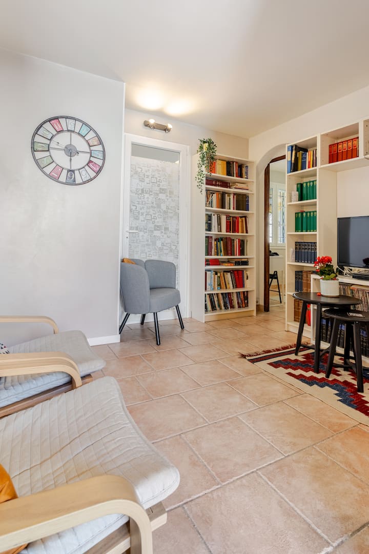 Cool And Spacious T3 Apartment With Garden - Bouches-du-Rhône