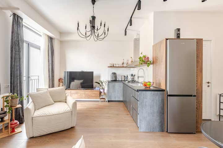 Bright And Cozy 1-bedroom Escape A - Tbilisi