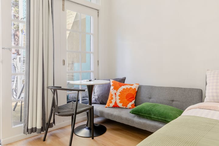 Easy Central Studio - Sydney