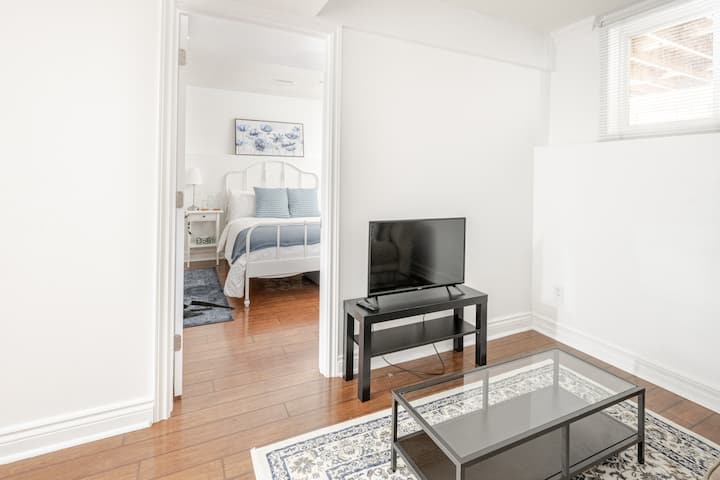 Cozy Space With Free Parking Near Downtown - Ottawa