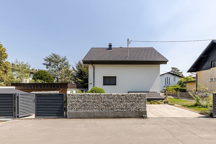 Apartmaji Klavdija » Iza | Terrance & Free Parking - Ljubljana