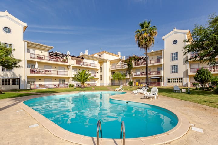 Charming 2 Br Near Eulalia Beach - Albufeira