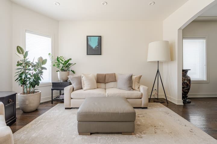 Private Room & Own Bathroom Near Blue
Line/o’hare - Chicago, IL