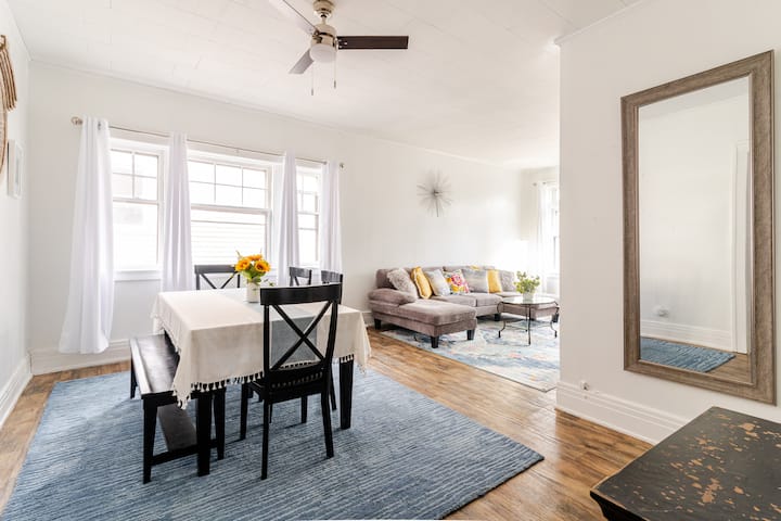 Park Ave With King Bed-long Term Option Available - ロチェスター, NY