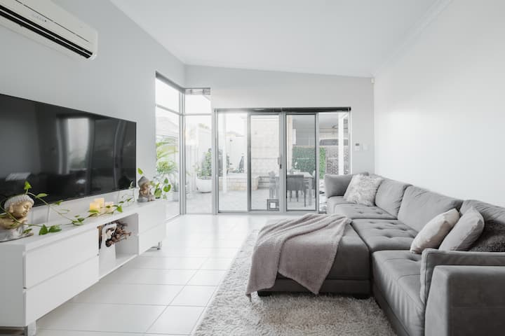 Cozy N Comfy Home To Yourself - Perth