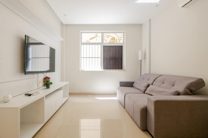 Lindo Apartamento Na Barra - Rio Vermelho
