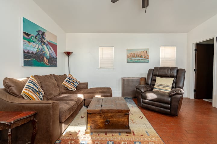 Old Town Casita Of Peace - Albuquerque, NM