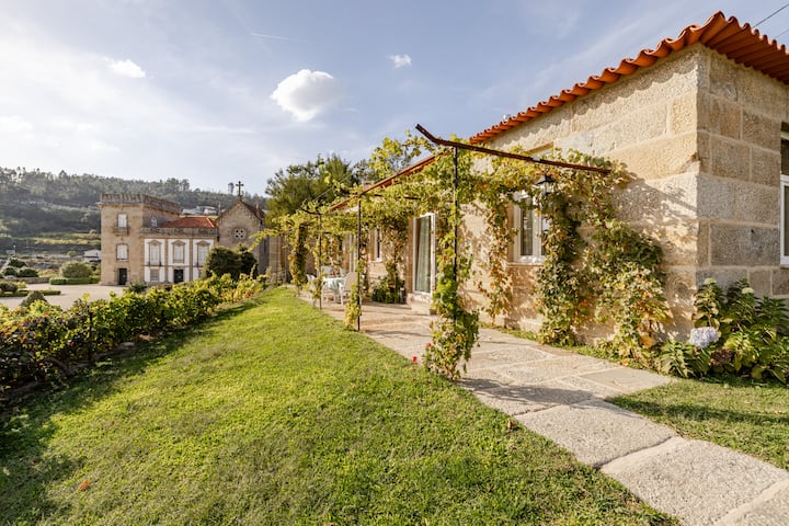 Charming Luxuary Pool And Views Casa De Sequeiros - Cinfães