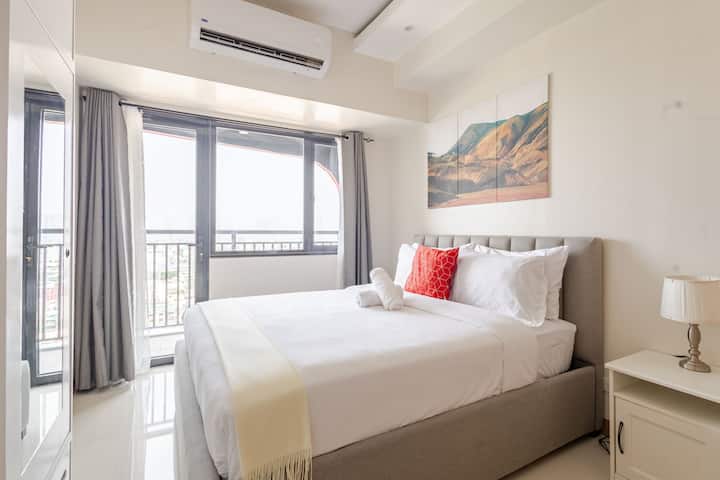 Condo Unit@ Red Residences Makati With Balcony - Makati