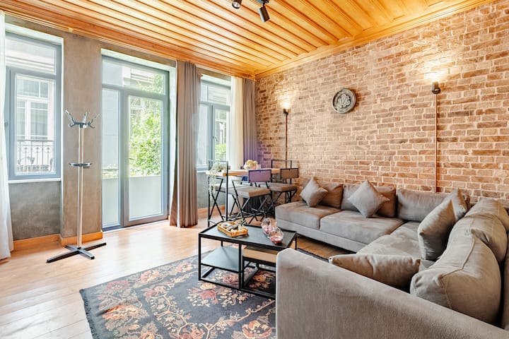 Brick Wall Sauna Apartment In The Heart Of Beyoğlu - Istanbul